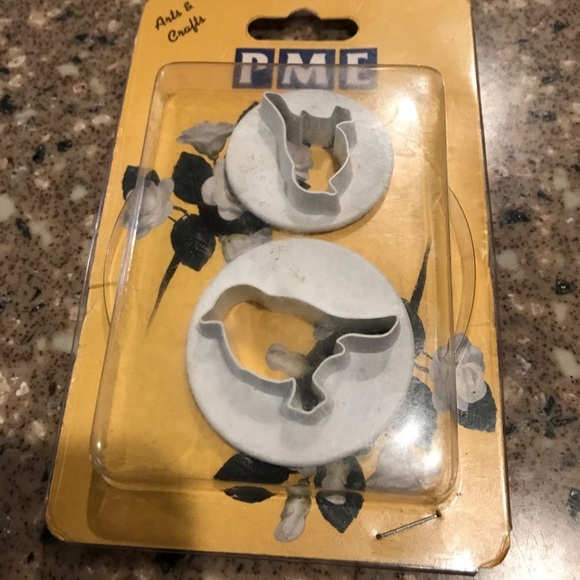PME | Kitchen | Pme Robin Bird Cutters | Poshmark